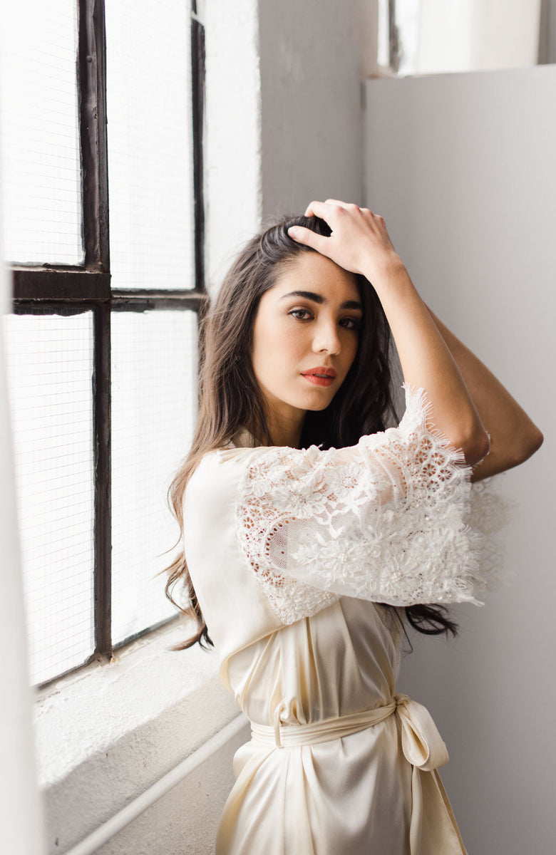 Daphne Newman Elle Silk Bridal Robe – Daphne Newman Design